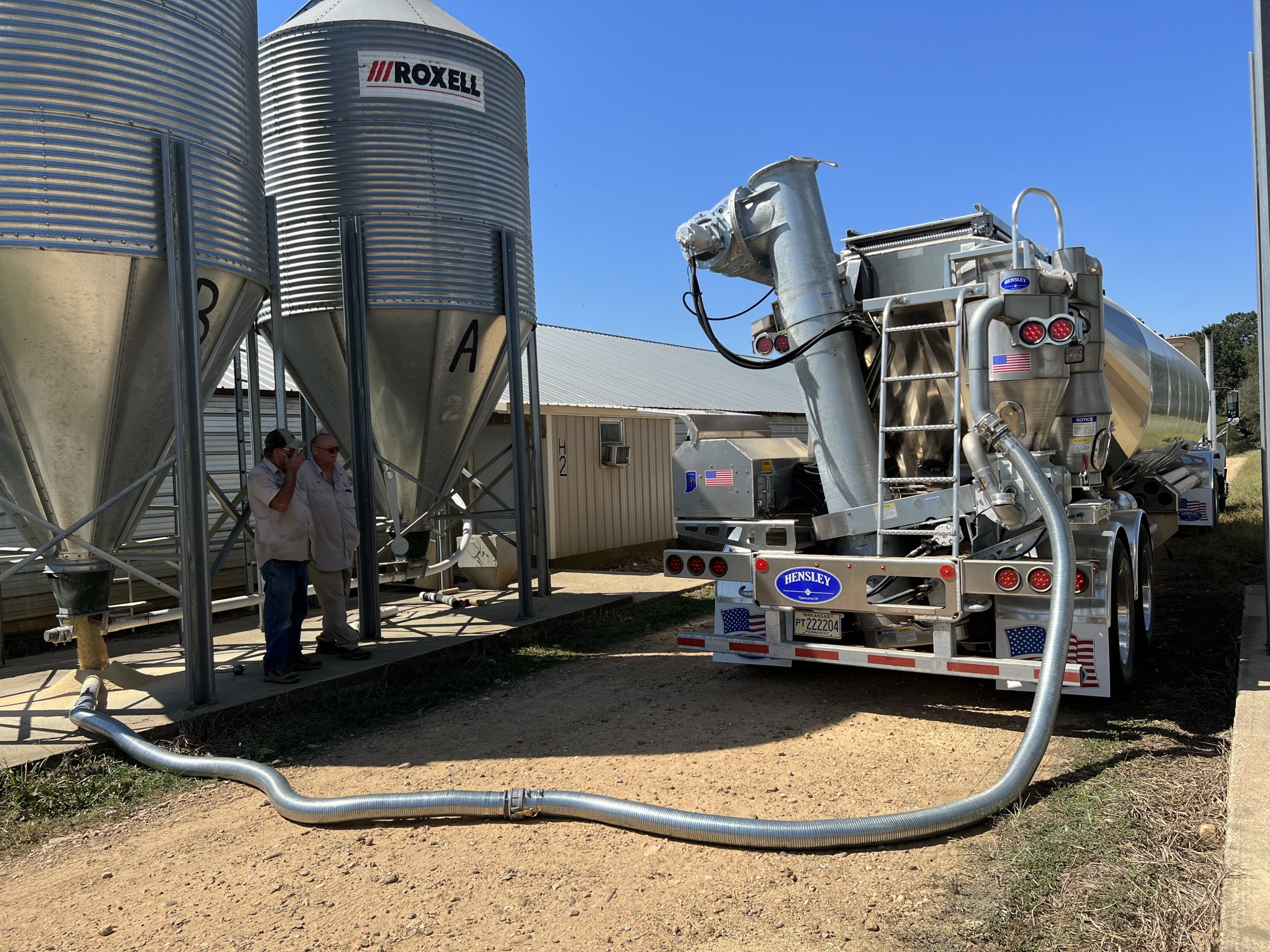 Pneumatic Feed Reclaim Units - Hensley Fabricating & Equipment, Inc.
