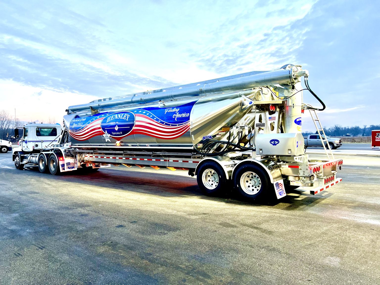 Hensley Generation X™ LCG Bulk Feed Trailers - Hensley Fabricating ...