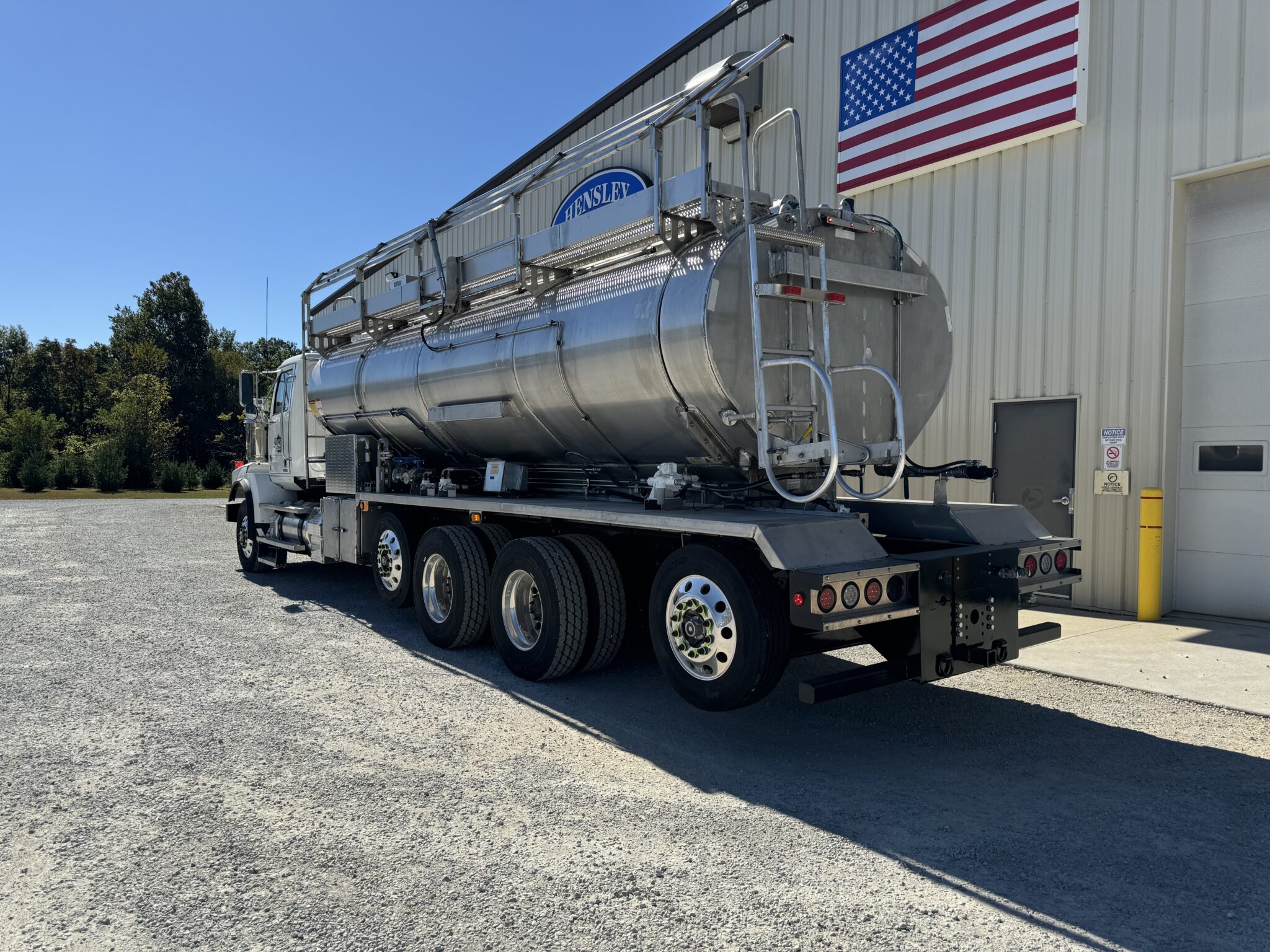 ANFO and Emulsion Bodies & Trailers - Hensley Fabricating & Equipment, Inc.